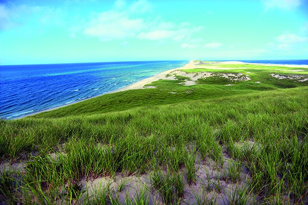 Posée sur une lentille d’eau douce en plein océan Atlantique : l’Ile de ...